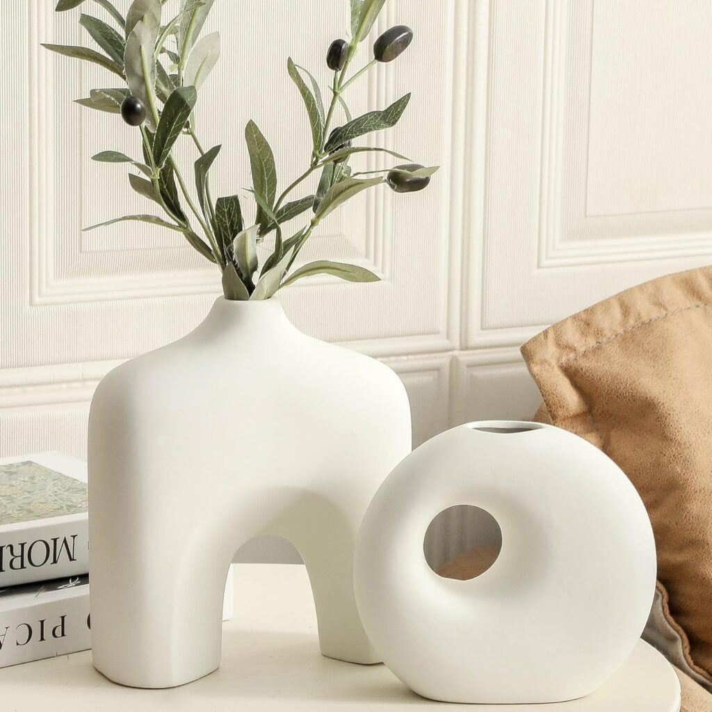 Corner rug, $33+ | 2x3 rug, $3+ | 2-pk ceramic vases, $14+ | Smart Savers