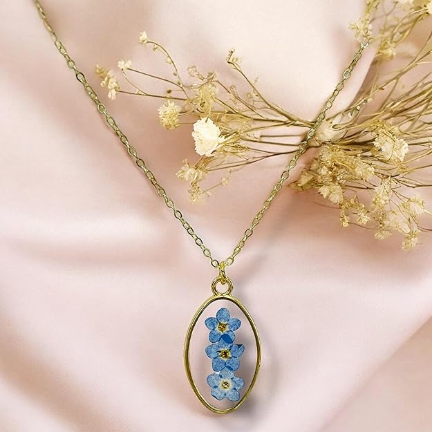 Pressed flower necklaces and earring, $5+ | Smart Savers
